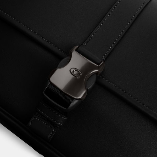 Bolsa League Messenger Coach - coach