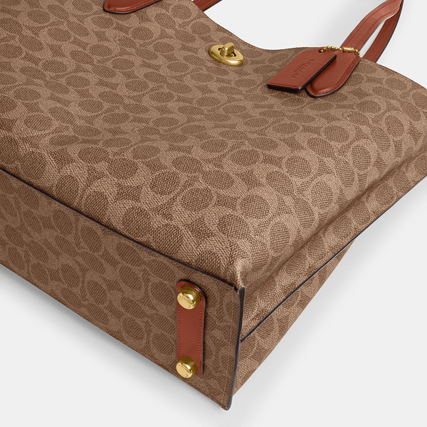 Bolsa Willow Tote In Signature Canvas Coach Marrom - coach
